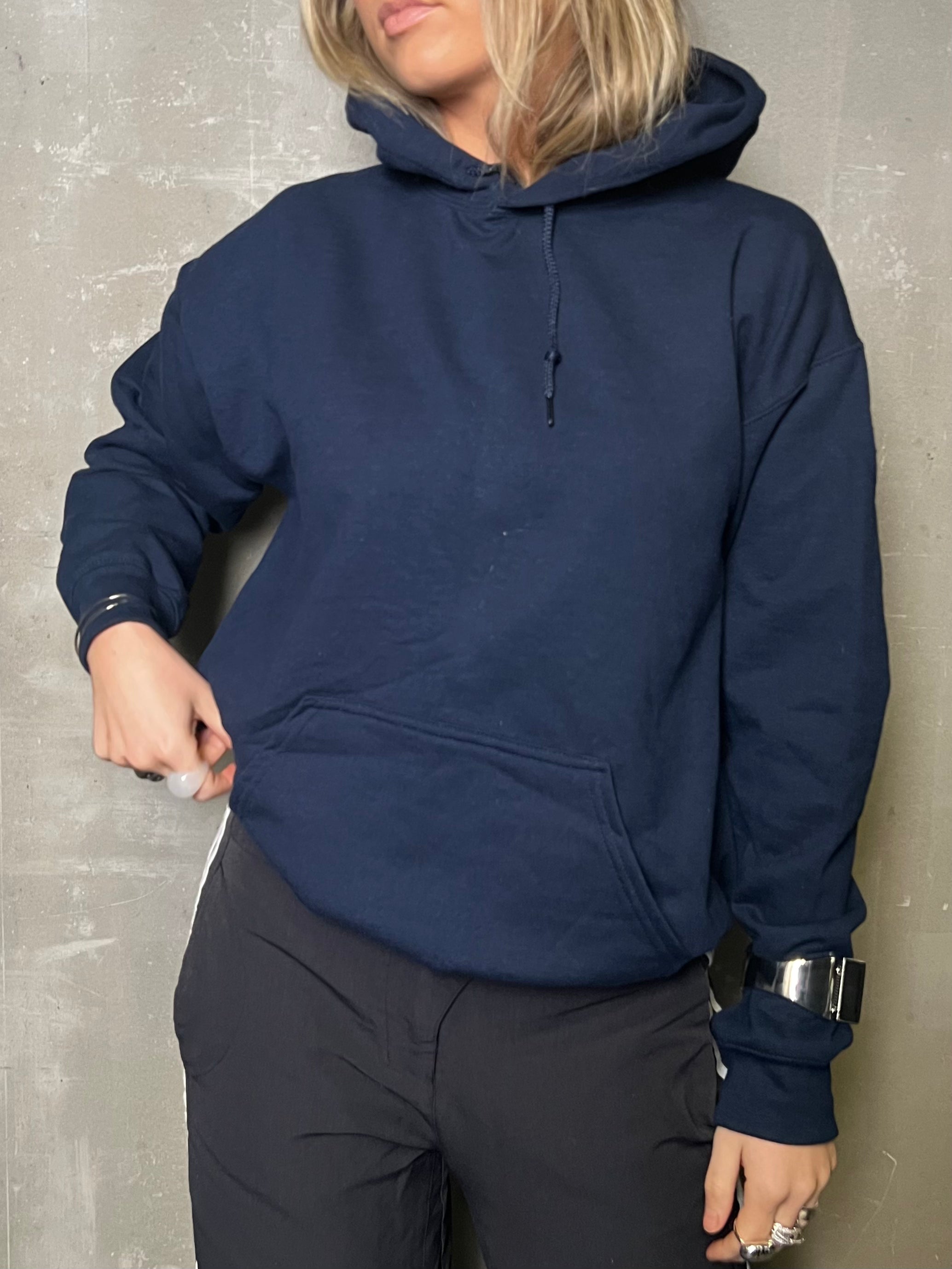 HETTUPEYSA NAVY – Spúútnik Reykjavík